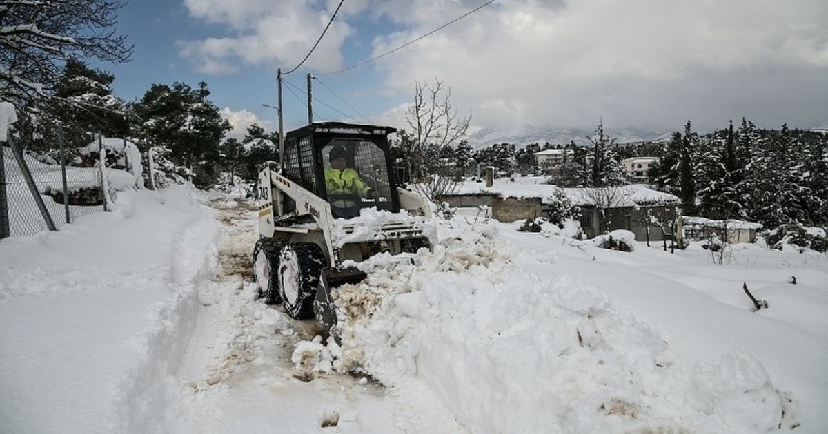 ΟΛΗ Η ΕΛΛΑΔΑ ΣΤΟ ΧΙΟΝΙ – ΤΡΟΜΕΡΗ ΑΝΑΤΡΟΠΗ ΜΕ ΤΟΝ ΚΑΙΡΟ! 👇 - Athina360