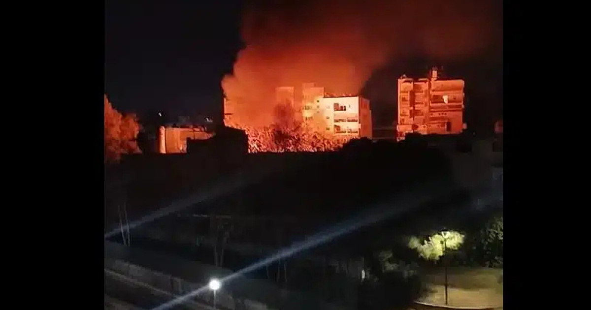 ΕΚΤΑΚΤO ΜΕΓΑΛΗ ΦΩΤΙΑ ΤΩΡΑ ΣΤΗΝ ΑΘΗΝΑ - Athina360