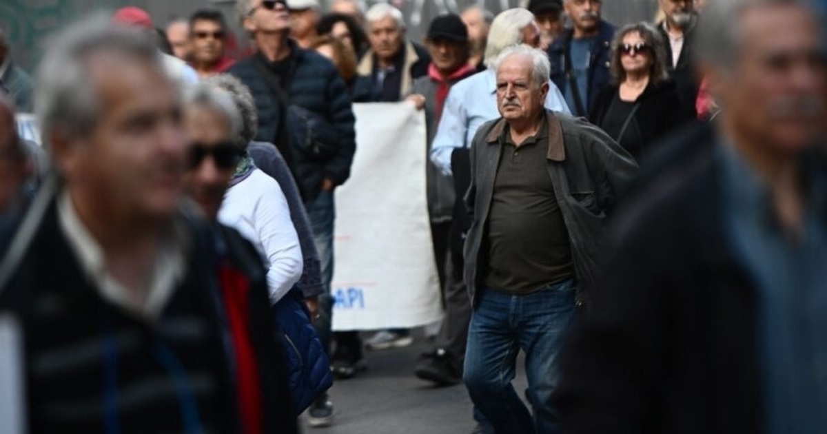 ΠΡΙΝ 10′ «ΕΣΚΑΣΕ» ΤΟ ΕΥΧΑΡΙΣΤΟ ΓΙΑ ΤΟΥΣ ΕΛΛΗΝΕΣ ΣΥΝΤΑΞΙΟΥΧΟΥΣ – ΜΠΟΝΟΥΣ ...