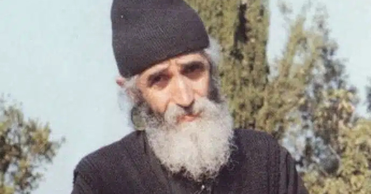 ΆΓΙΟΣ ΠΑΪΣΙΟΣ: Τι να κάνετε όταν ο Θεός δεν ακούει την προσευχή σας ...